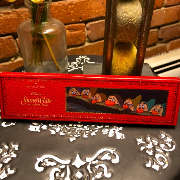 Disney | Makeup | Disney Snow White Eye Shadow Palette | Poshmark